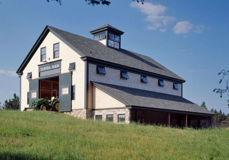 Timber Frame Barn Builder in Maine - designing and building