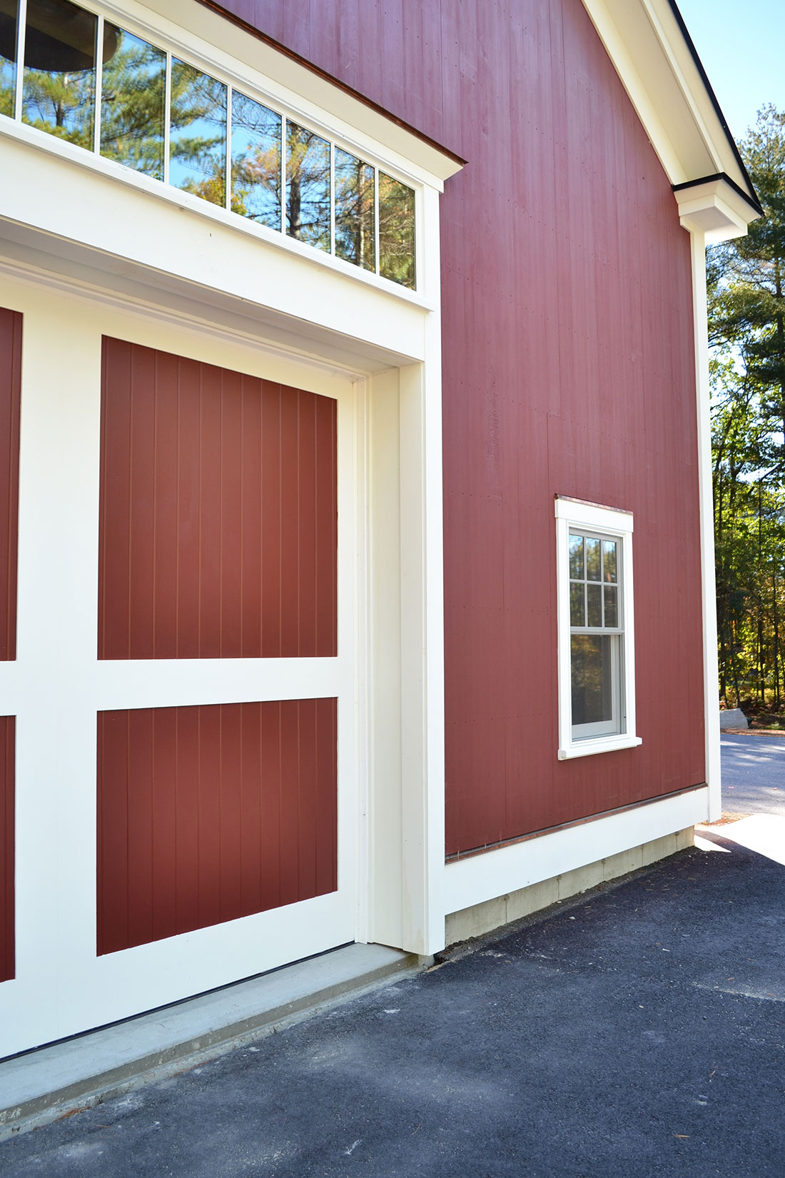 Front Gable Trim Details - Houses and Barns